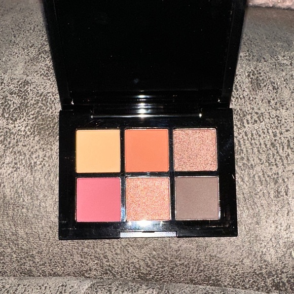 Beauty Vaulte | Makeup | Vibrant Eyeshadow Palette With Bold Shades ...